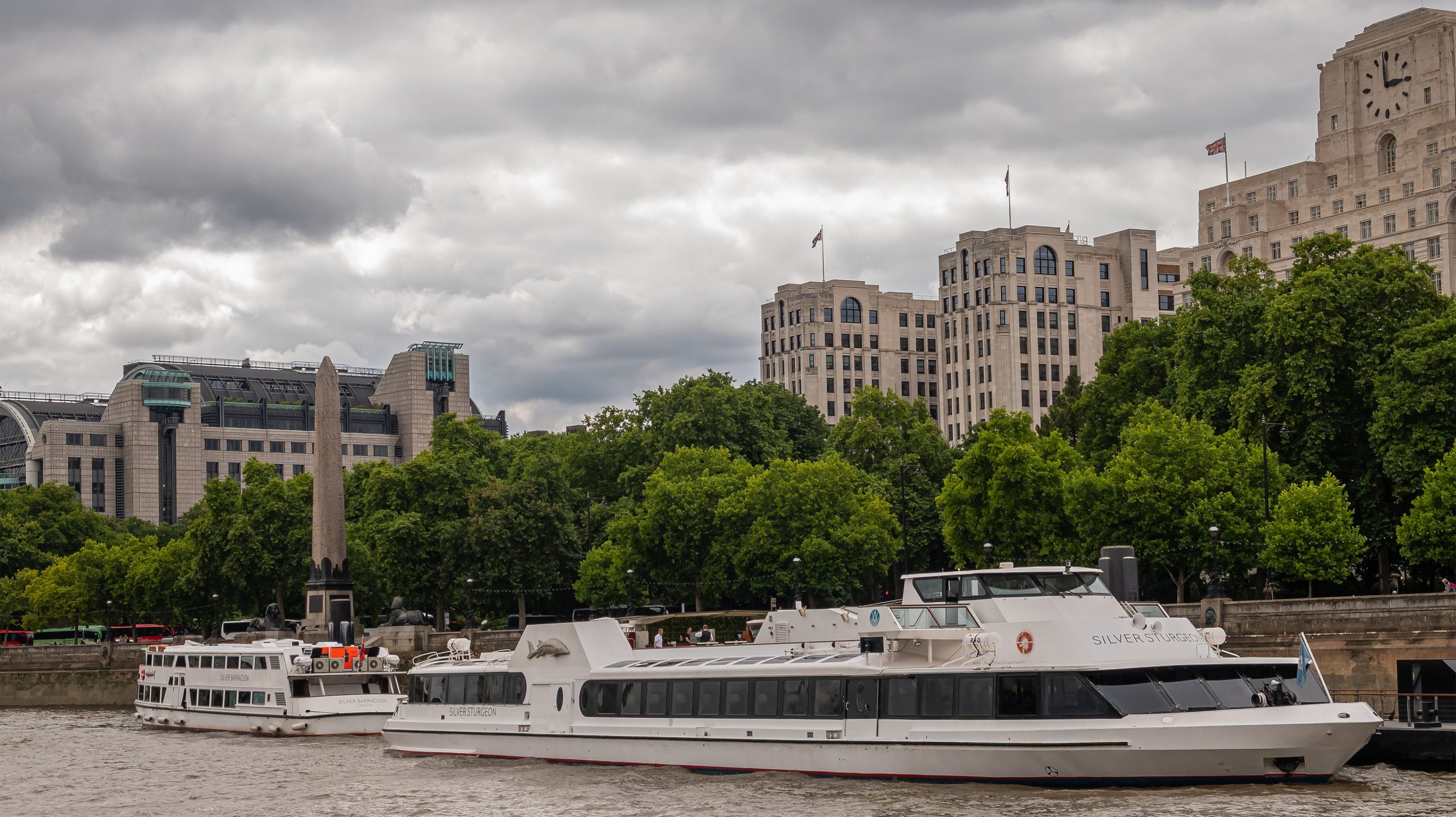 Woods Quay, Victoria Embankment - Victor Manufacturing